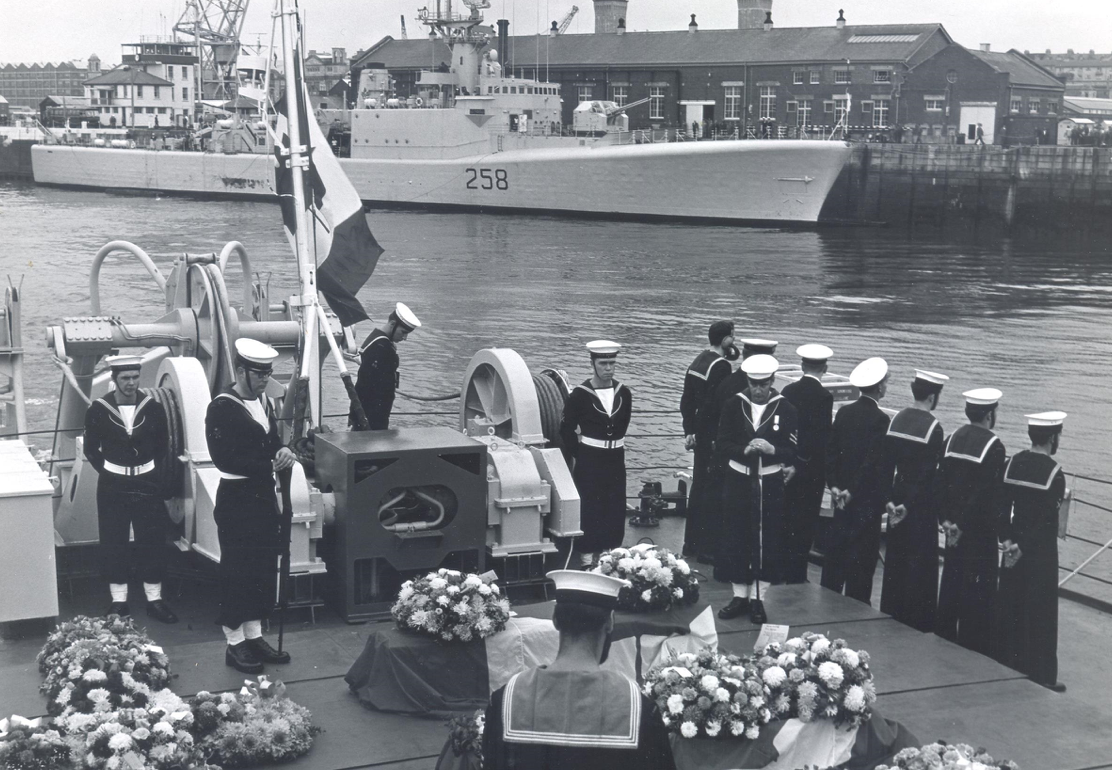 NAC News - Edition 323 HMCS St. Stephen (K454 WW2 River) K323 HMCS ...