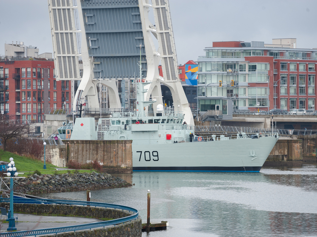 NAC News - Edition K345 HMCS Smiths Falls - Naval Association of Canada